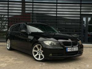 Black BMW 330 2006 in Klaipeda, with an engine capacity of 2.99 L and mileage of 264 thousand km for 3650 €, photo  on AUTOMOTO.COM.LV