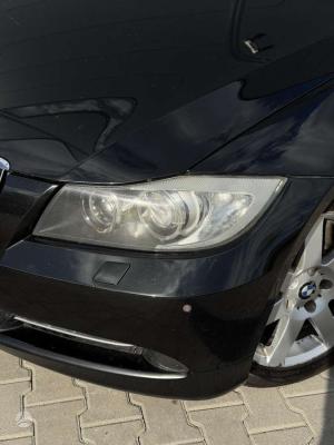 Black BMW 330 2006 in Vilnius, with an engine capacity of 2.99 L and mileage of 369 thousand km for 3550 €, photo 7 on AUTOMOTO.COM.LV