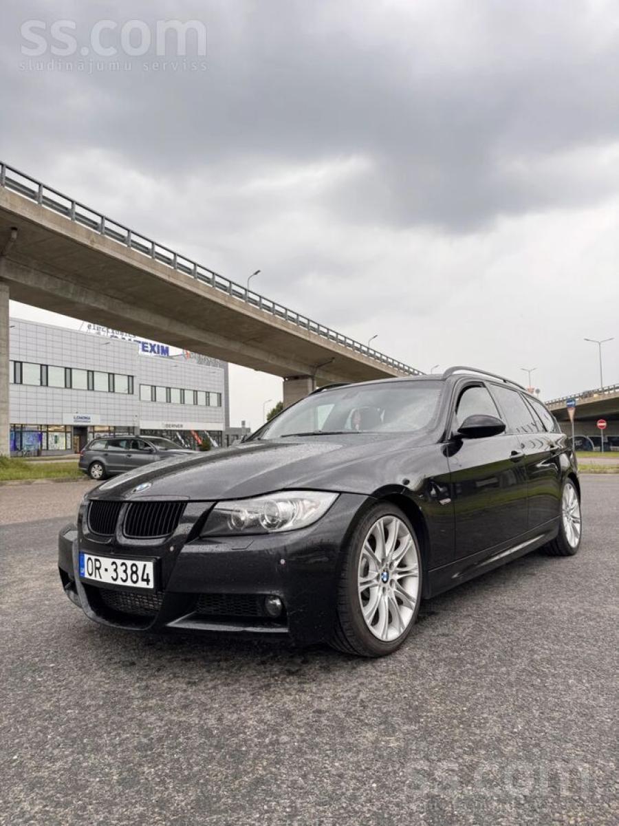 Black BMW 330 2006 in Riga, with an engine capacity of 3.00 L and mileage of 364 thousand km for 4600 €, photo 1 on AUTOMOTO.COM.LV