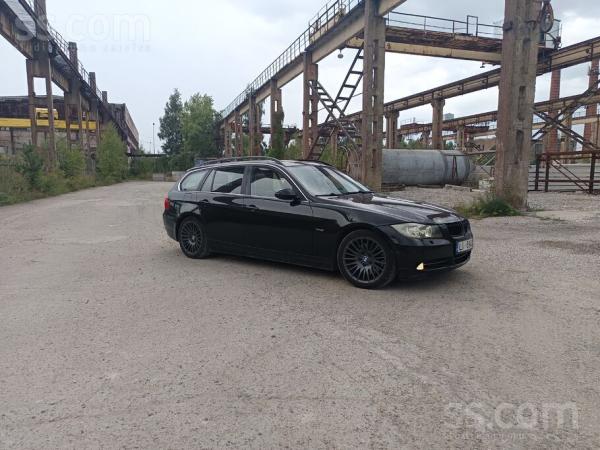 Черный БМВ 330 2006 в Рига, объемом двигателя 3.00 л и пробегом 440 тыс. км за 3700 €, фото 4 на AUTOMOTO.COM.LV
