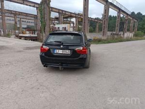 Melns BMW 330 2006 Rīga, ar dzinēja tilpumu 3.00 L un nobraukumu 440 tūkst. km par 3700 €, foto 7 vietnē AUTOMOTO.COM.LV