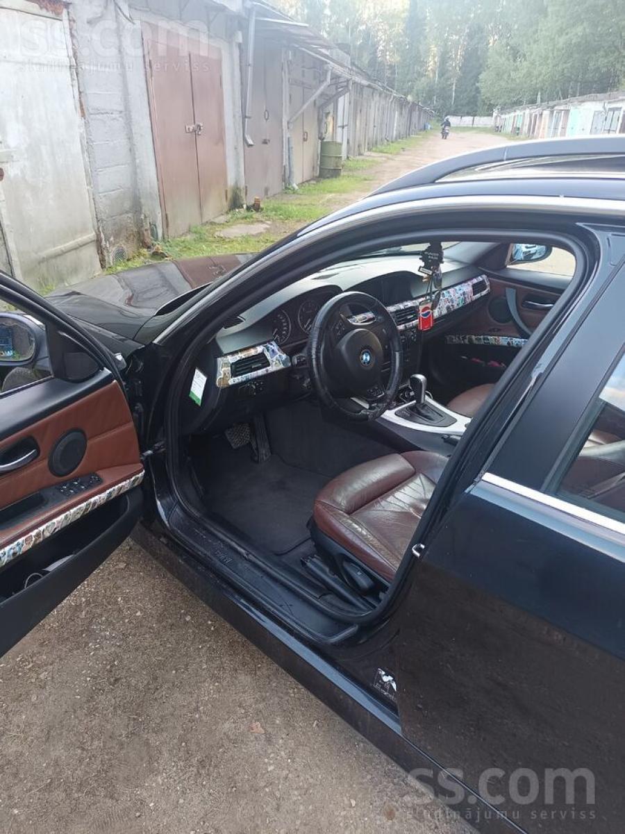 Melns BMW 330 2006 Rīga, ar dzinēja tilpumu 3.00 L un nobraukumu 440 tūkst. km par 3700 €, foto 8 vietnē AUTOMOTO.COM.LV