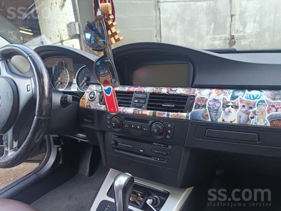 Melns BMW 330 2006 Rīga, ar dzinēja tilpumu 3.00 L un nobraukumu 440 tūkst. km par 3700 €, foto 12 vietnē AUTOMOTO.COM.LV