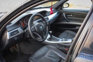 Black BMW 330 2006 in Riga, with an engine capacity of 3.00 L and mileage of 442 thousand km for 2850 €, photo 11 on AUTOMOTO.COM.LV