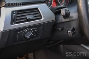 Black BMW 330 2006 in Riga, with an engine capacity of 3.00 L and mileage of 442 thousand km for 2850 €, photo 12 on AUTOMOTO.COM.LV