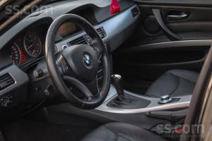 Black BMW 330 2006 in Riga, with an engine capacity of 3.00 L and mileage of 442 thousand km for 2850 €, photo 13 on AUTOMOTO.COM.LV