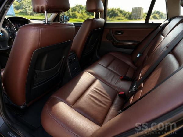 Melns BMW 330 2006 Rīga, ar dzinēja tilpumu 3.00 L un nobraukumu 353 tūkst. km par 3300 €, foto 7 vietnē AUTOMOTO.COM.LV