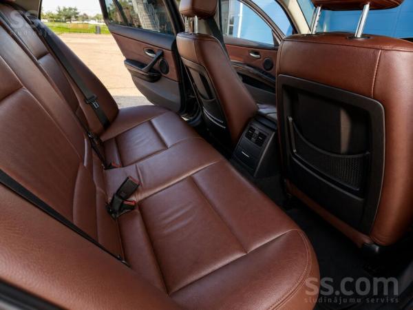 Melns BMW 330 2006 Rīga, ar dzinēja tilpumu 3.00 L un nobraukumu 353 tūkst. km par 3300 €, foto 8 vietnē AUTOMOTO.COM.LV