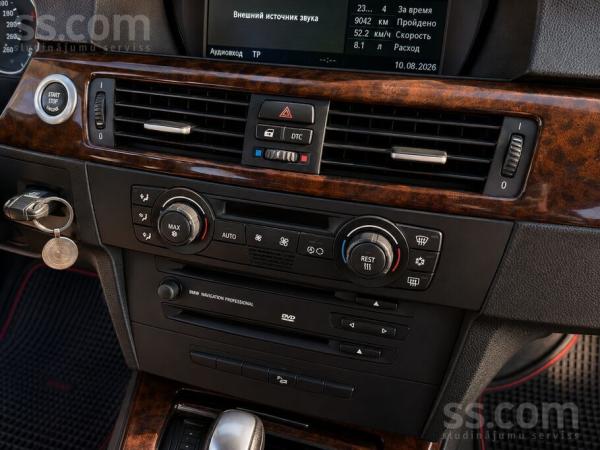 Melns BMW 330 2006 Rīga, ar dzinēja tilpumu 3.00 L un nobraukumu 353 tūkst. km par 3300 €, foto 11 vietnē AUTOMOTO.COM.LV