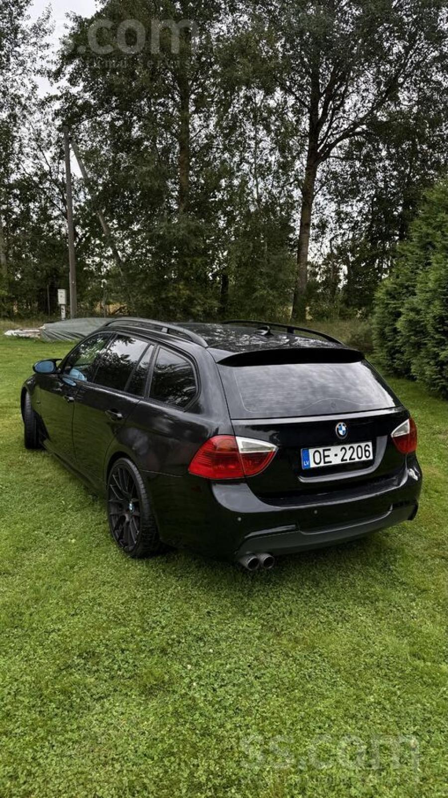 Black BMW 330 2006 in Riga, with an engine capacity of 3.00 L and mileage of 326 thousand km for 6700 €, photo 5 on AUTOMOTO.COM.LV