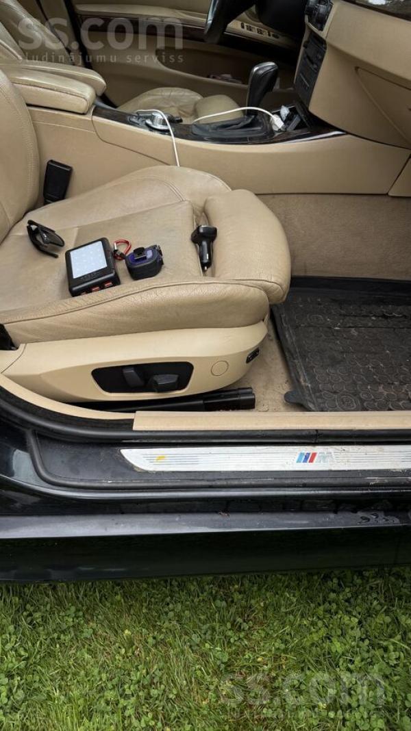 Melns BMW 330 2006 Rīga, ar dzinēja tilpumu 3.00 L un nobraukumu 326 tūkst. km par 6700 €, foto 9 vietnē AUTOMOTO.COM.LV