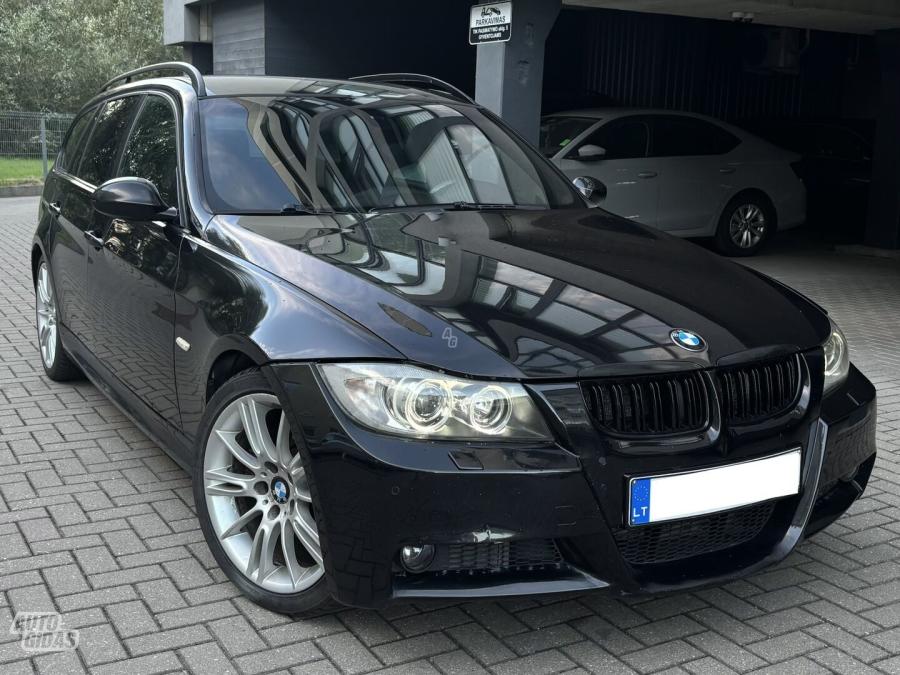 Melns BMW 330 2006 Kauņa, ar dzinēja tilpumu 3.00 L un nobraukumu 350 tūkst. km par 4500 €, foto 3 vietnē AUTOMOTO.COM.LV