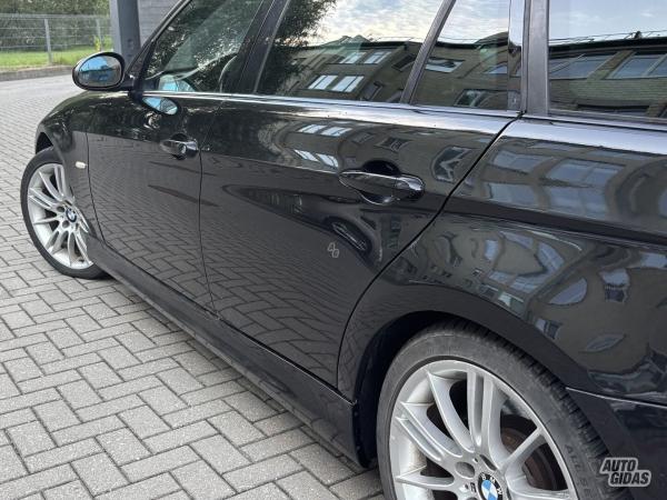 Melns BMW 330 2006 Kauņa, ar dzinēja tilpumu 3.00 L un nobraukumu 350 tūkst. km par 4500 €, foto 11 vietnē AUTOMOTO.COM.LV