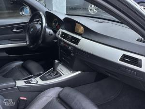 Melns BMW 330 2006 Kauņa, ar dzinēja tilpumu 3.00 L un nobraukumu 350 tūkst. km par 4500 €, foto 17 vietnē AUTOMOTO.COM.LV