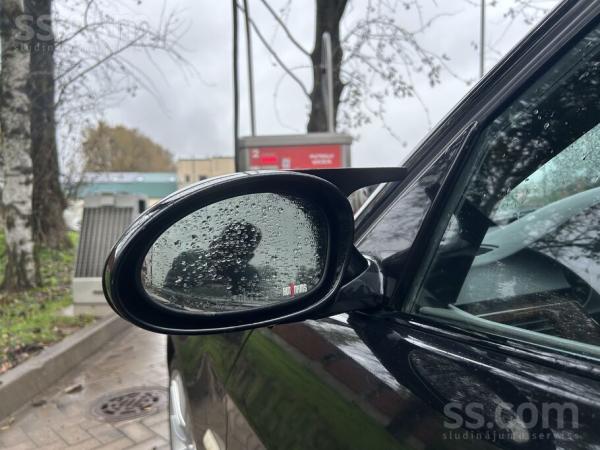 BMW 330 2006 Limbaži vietnÄ Melns BMW 330 2006 Limbaži, ar dzinÄja tilpumu 3.00 L un nobraukumu 360 tÅ«kst. km par 5800 ā¬, foto 8 vietnÄ AUTOMOTO.COM.LV