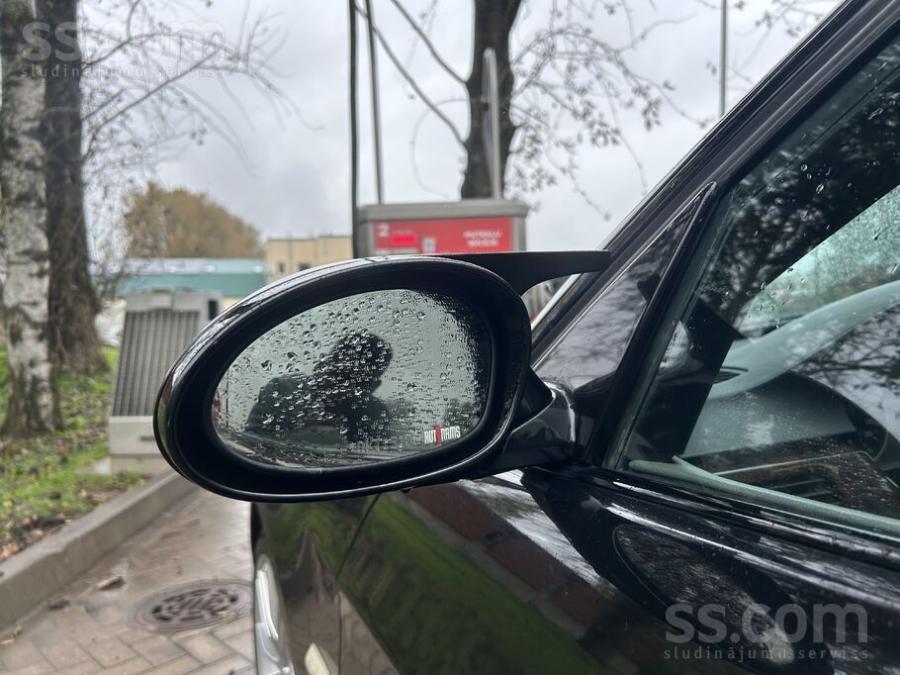 Melns BMW 330 2006 Limbaži, ar dzinēja tilpumu 3.00 L un nobraukumu 360 tūkst. km par 5800 €, foto 8 vietnē AUTOMOTO.COM.LV