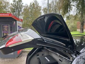 Melns BMW 330 2006 Limbaži, ar dzinēja tilpumu 3.00 L un nobraukumu 360 tūkst. km par 5800 €, foto 9 vietnē AUTOMOTO.COM.LV