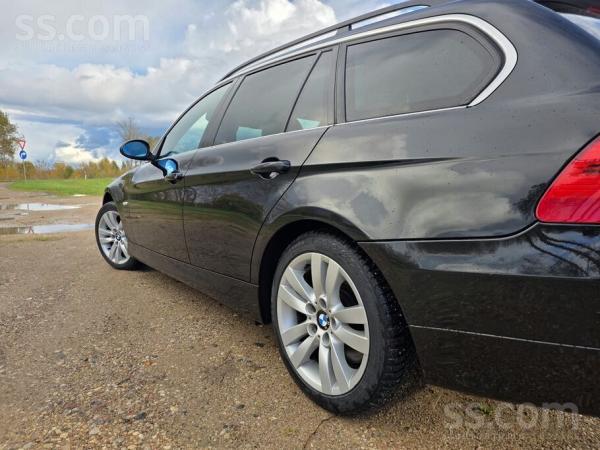 Melns BMW 330 2006 Daugavpils, ar dzinēja tilpumu 3.00 L un nobraukumu 255 tūkst. km par 5400 €, foto 5 vietnē AUTOMOTO.COM.LV