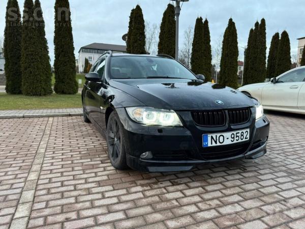 Black BMW 330 2007 in Madona, with an engine capacity of 3.00 L and mileage of 450 thousand km for 3950 €, photo 1 on AUTOMOTO.COM.LV