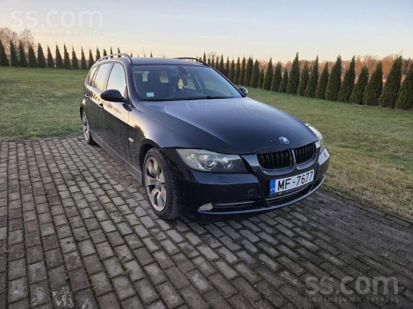 Black BMW 330 2007 in Riga, with an engine capacity of 3.00 L and mileage of 306 thousand km for 3700 €, photo 1 on AUTOMOTO.COM.LV
