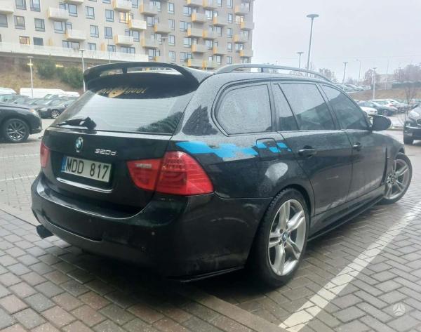 Black BMW 330 2007 in Vilnius, with an engine capacity of 3.00 L and mileage of 341 thousand km for 5950 €, photo 10 on AUTOMOTO.COM.LV