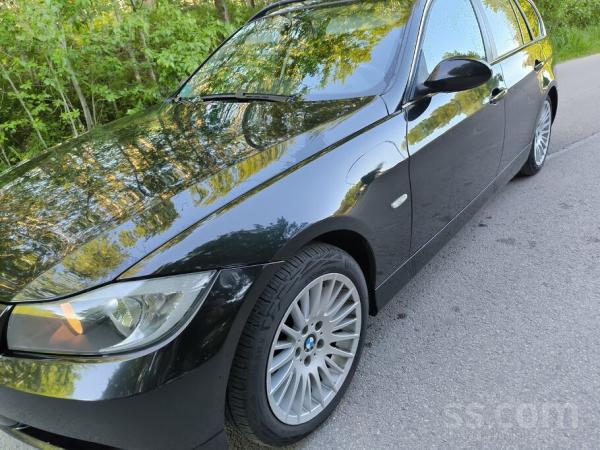Melns BMW 330 2007 Ludza, ar dzinēja tilpumu 3.00 L un nobraukumu 257 tūkst. km par 5950 €, foto 4 vietnē AUTOMOTO.COM.LV