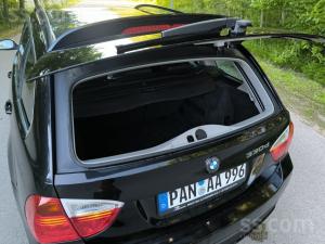 Melns BMW 330 2007 Ludza, ar dzinēja tilpumu 3.00 L un nobraukumu 257 tūkst. km par 5950 €, foto 19 vietnē AUTOMOTO.COM.LV