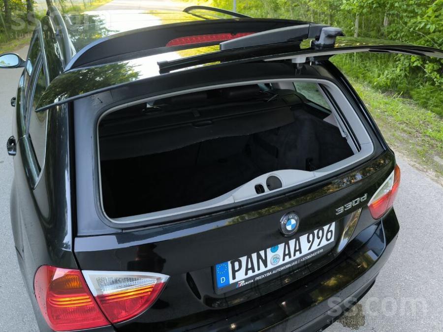 Melns BMW 330 2007 Ludza, ar dzinēja tilpumu 3.00 L un nobraukumu 257 tūkst. km par 5950 €, foto 19 vietnē AUTOMOTO.COM.LV