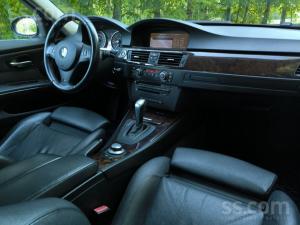 Melns BMW 330 2007 Ludza, ar dzinēja tilpumu 3.00 L un nobraukumu 257 tūkst. km par 5950 €, foto 21 vietnē AUTOMOTO.COM.LV