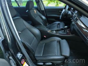 Melns BMW 330 2007 Ludza, ar dzinēja tilpumu 3.00 L un nobraukumu 257 tūkst. km par 5950 €, foto 22 vietnē AUTOMOTO.COM.LV