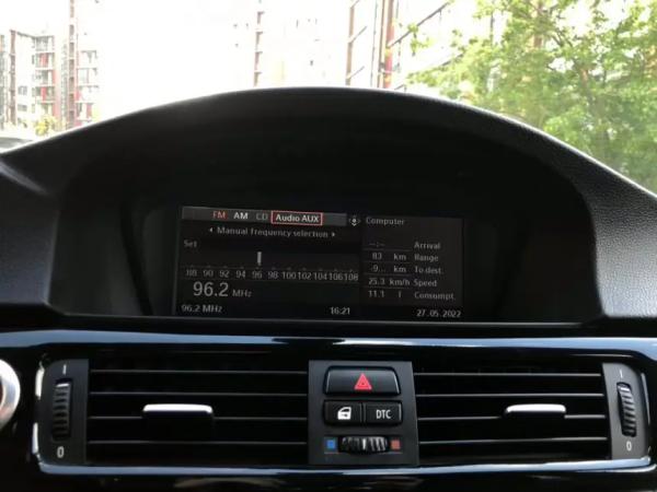 Black BMW 330 2007 in Riga, with an engine capacity of 3.00 L and mileage of 265 thousand km for 3990 €, photo 10 on AUTOMOTO.COM.LV