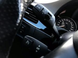 Black BMW 330 2007 in Riga, with an engine capacity of 3.00 L and mileage of 265 thousand km for 3990 €, photo 20 on AUTOMOTO.COM.LV