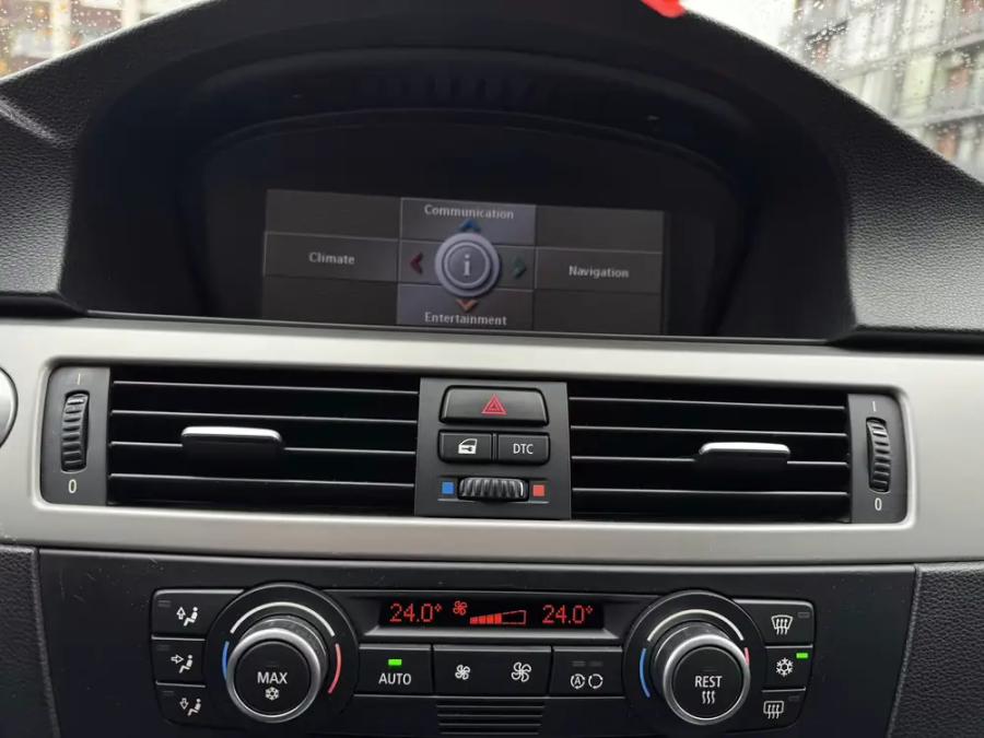 Black BMW 330 2007 in Riga, with an engine capacity of 3.00 L and mileage of 396 thousand km for 3990 €, photo 12 on AUTOMOTO.COM.LV
