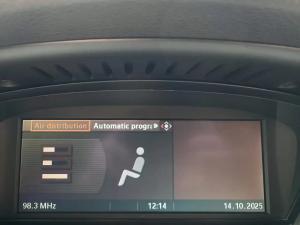 Black BMW 330 2007 in Riga, with an engine capacity of 3.00 L and mileage of 396 thousand km for 3990 €, photo 14 on AUTOMOTO.COM.LV