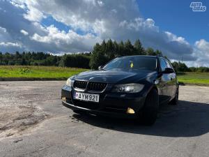 Black BMW 330 2007 in Vilnius, with an engine capacity of 3.00 L and mileage of 290 thousand km for 3500 €, photo 3 on AUTOMOTO.COM.LV