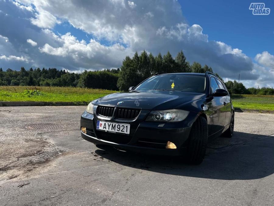 Black BMW 330 2007 in Vilnius, with an engine capacity of 3.00 L and mileage of 290 thousand km for 3500 €, photo 3 on AUTOMOTO.COM.LV