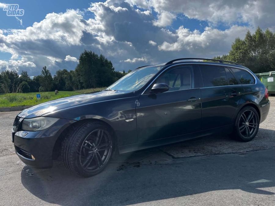 Black BMW 330 2007 in Vilnius, with an engine capacity of 3.00 L and mileage of 290 thousand km for 3500 €, photo 8 on AUTOMOTO.COM.LV