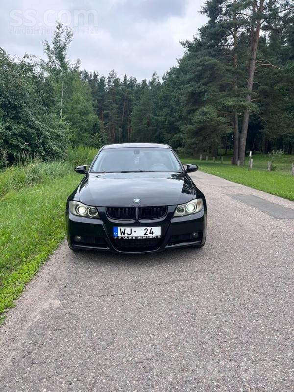 Melns BMW 330 2007 Rīga, ar dzinēja tilpumu 3.00 L un nobraukumu 328 tūkst. km par 4700 €, foto 1 vietnē AUTOMOTO.COM.LV