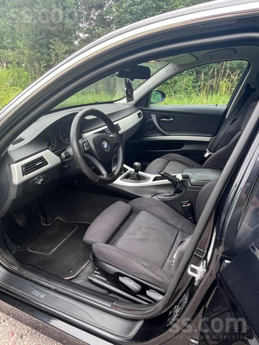 Melns BMW 330 2007 Rīga, ar dzinēja tilpumu 3.00 L un nobraukumu 328 tūkst. km par 4700 €, foto 8 vietnē AUTOMOTO.COM.LV