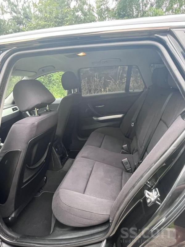 Melns BMW 330 2007 Rīga, ar dzinēja tilpumu 3.00 L un nobraukumu 328 tūkst. km par 4700 €, foto 10 vietnē AUTOMOTO.COM.LV