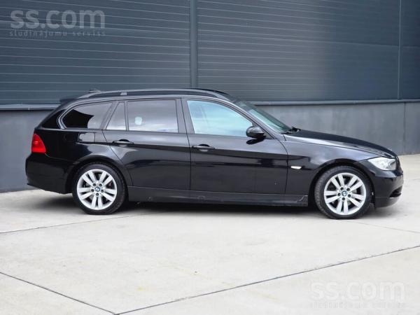 Black BMW 330 2007 in Riga, with an engine capacity of 3.00 L and mileage of 318 thousand km for 4600 €, photo 6 on AUTOMOTO.COM.LV