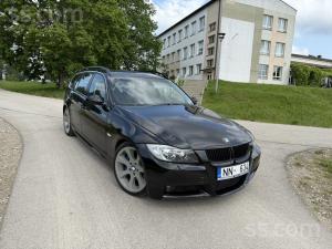 Black BMW 330 2008 in Aizkraukle, with an engine capacity of 3.00 L and mileage of 0 thousand km for 12300 €, photo 3 on AUTOMOTO.COM.LV