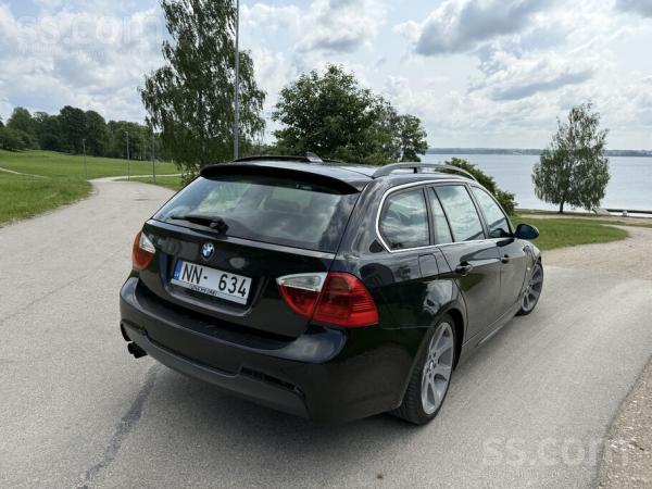 Black BMW 330 2008 in Aizkraukle, with an engine capacity of 3.00 L and mileage of 0 thousand km for 12300 €, photo 4 on AUTOMOTO.COM.LV