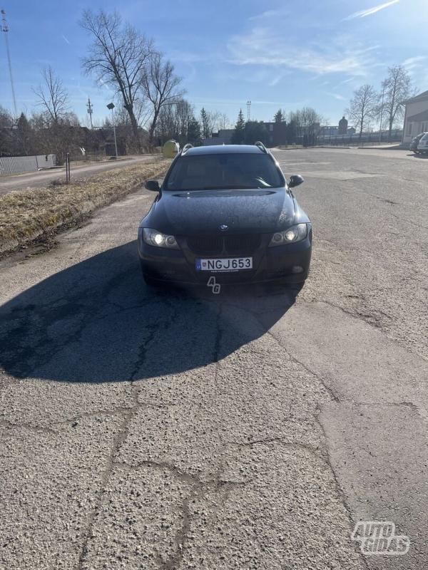 Melns BMW 330 2008 Joniškis, ar dzinēja tilpumu 3.00 L un nobraukumu 290 tūkst. km par 3500 €, foto 1 vietnē AUTOMOTO.COM.LV