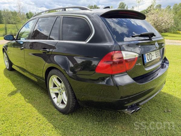Black BMW 330 2008 in Riga, with an engine capacity of 3.00 L and mileage of 265 thousand km for 5700 €, photo 7 on AUTOMOTO.COM.LV