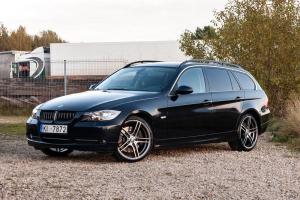 Melns BMW 330 2008 Rīga, ar dzinēja tilpumu 3.00 L un nobraukumu 320 tūkst. km par 4995 €, foto 4 vietnē AUTOMOTO.COM.LV