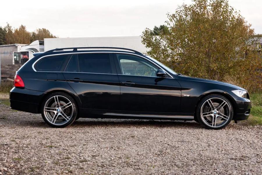 Melns BMW 330 2008 Rīga, ar dzinēja tilpumu 3.00 L un nobraukumu 320 tūkst. km par 4995 €, foto 7 vietnē AUTOMOTO.COM.LV