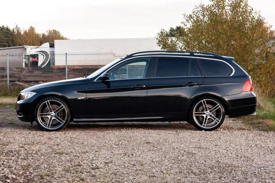 Melns BMW 330 2008 Rīga, ar dzinēja tilpumu 3.00 L un nobraukumu 320 tūkst. km par 4995 €, foto 8 vietnē AUTOMOTO.COM.LV