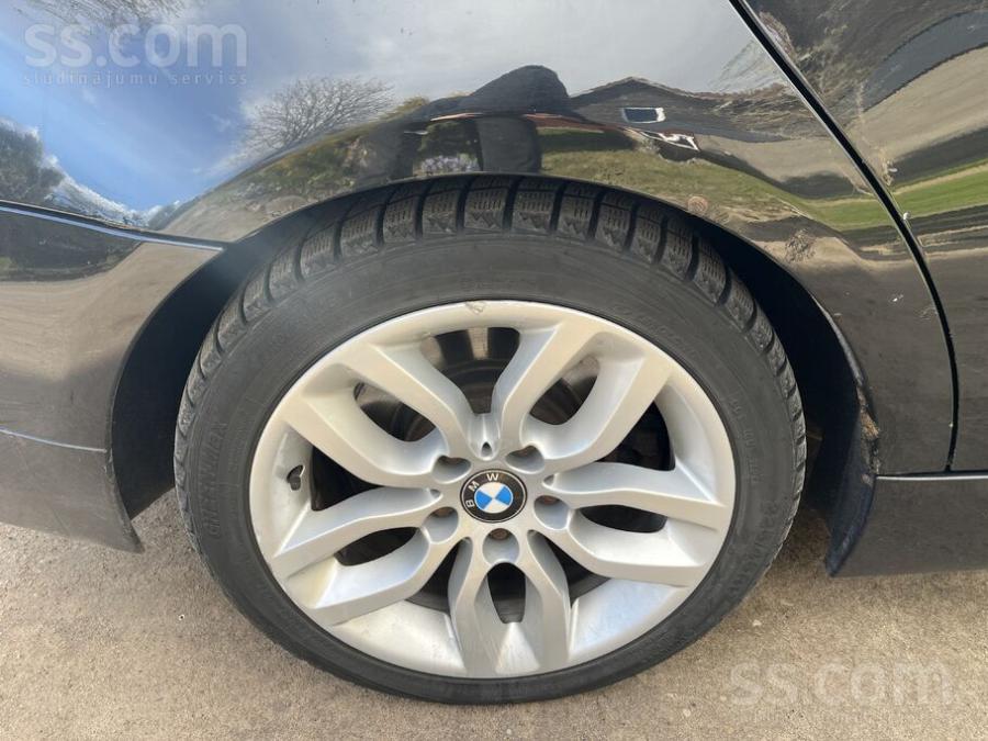 Melns BMW 330 2008 Tukums, ar dzinēja tilpumu 3.00 L un nobraukumu 558 tūkst. km par 4100 €, foto 4 vietnē AUTOMOTO.COM.LV
