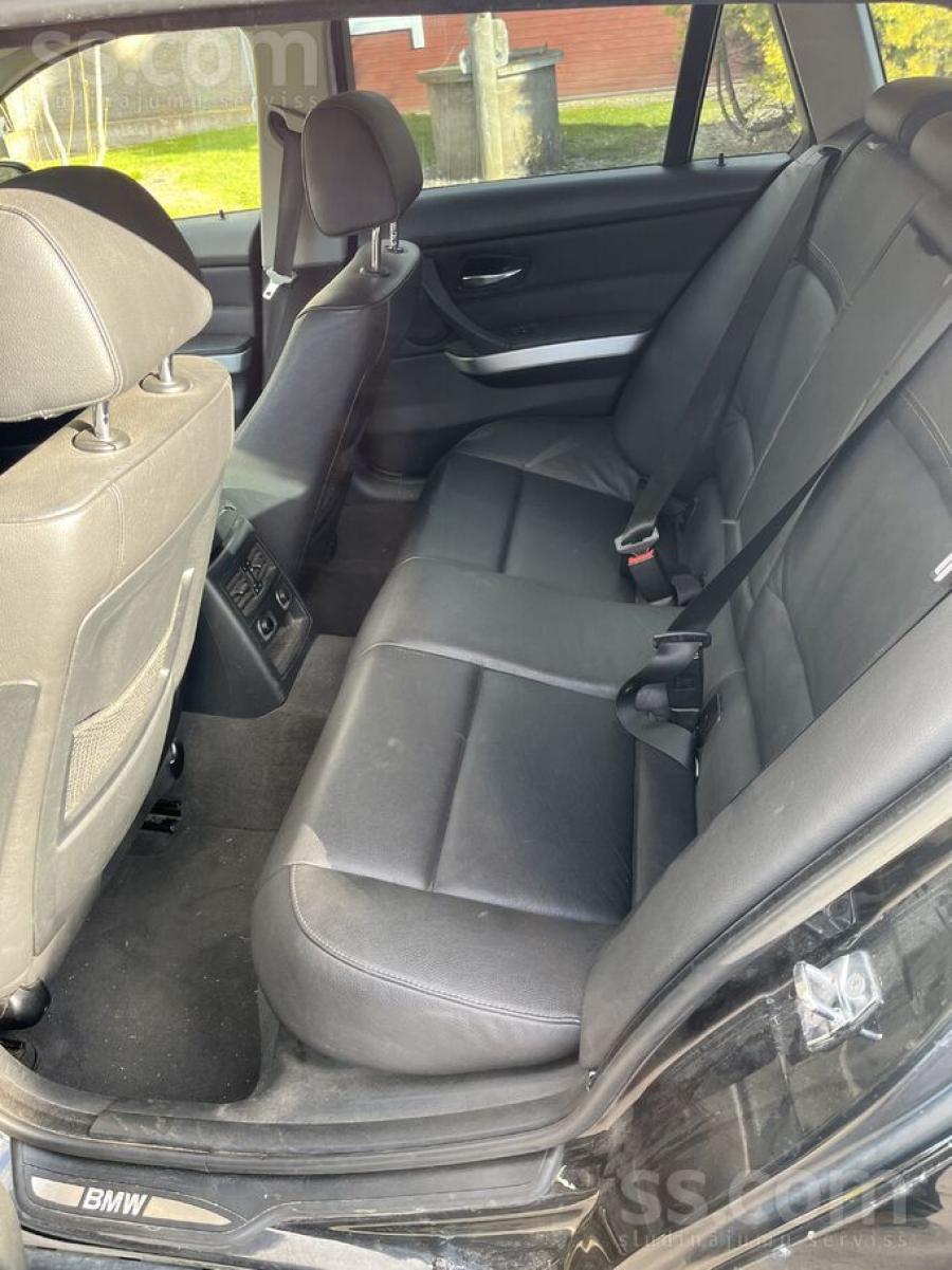 Melns BMW 330 2008 Tukums, ar dzinēja tilpumu 3.00 L un nobraukumu 558 tūkst. km par 4100 €, foto 13 vietnē AUTOMOTO.COM.LV